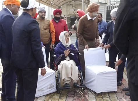 Ex Pm Manmohan Singh S Ashes Immersed In Yamuna River