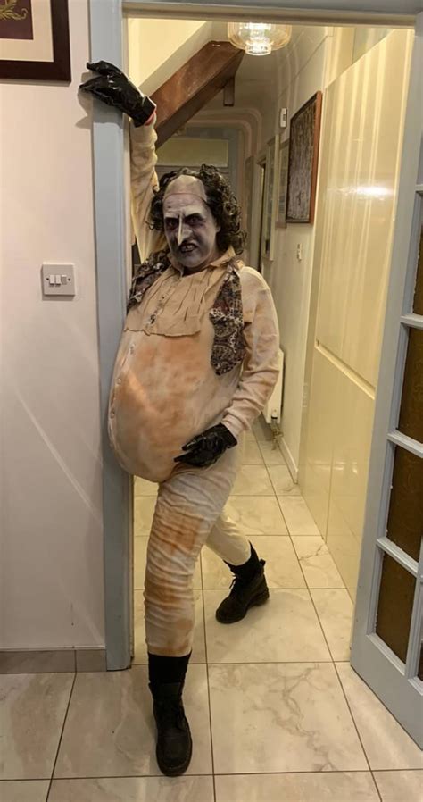 Danny Devitos Penguin Self Cosplay