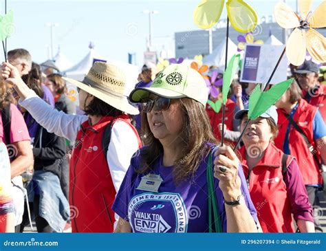 Participants In The Annual Walk To End Alzheimers In San Francisco Ca