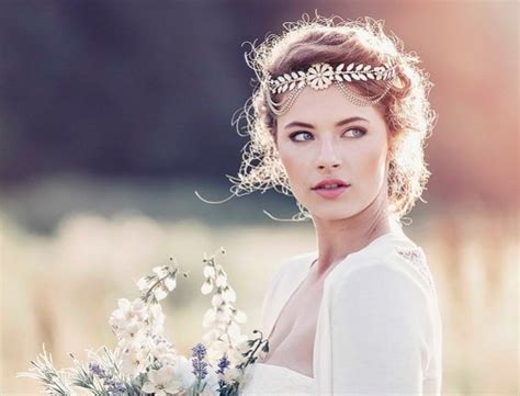 Grecian Wedding Accessories Lace Favour