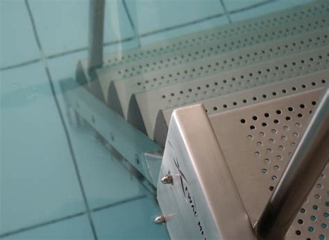 Products Self Adjusting Pool Stairs Ewac Medical