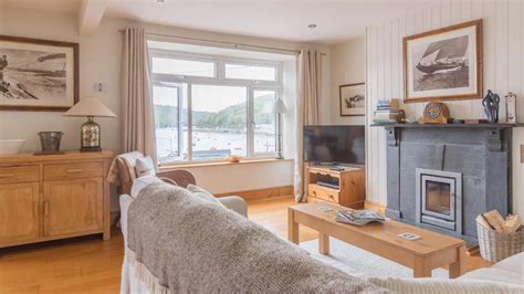 Discover The Best Polruan Hotels For A Memorable Stay In The United Kingdom
