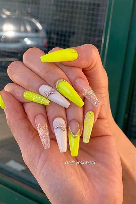 43 Chic Ways To Wear Yellow Acrylic Nails Page 3 Of 4 Stayglam