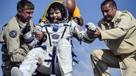 Nasa Reveals New Spacesuit For Moon Landing Bbc Newsround