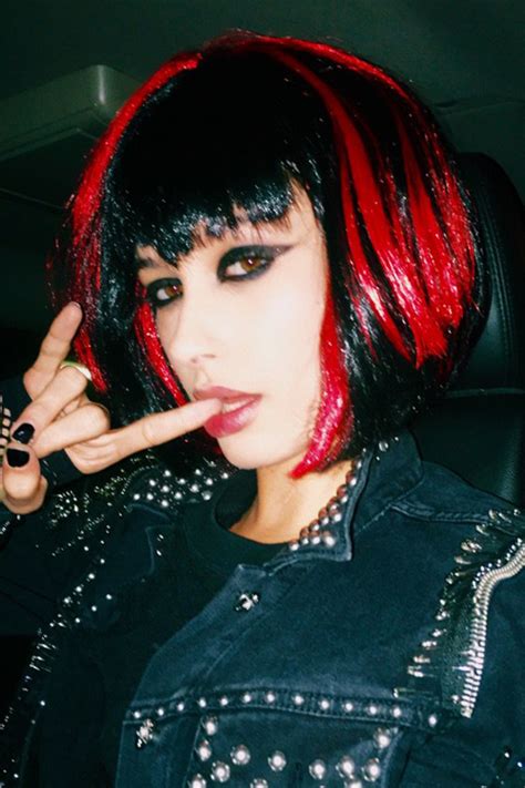 Hailey Baldwin Straight Black Bob Choppy Bangs Two Tone Wig