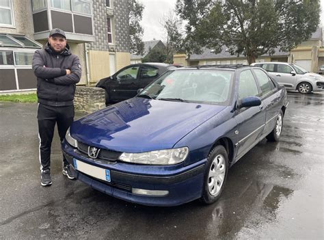 EN IMAGES. La Peugeot 406 de Yacine a 600 000 kilomètres au compteur