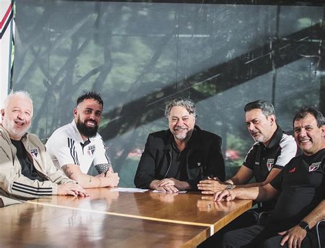Spnet Entenda Por Que O São Paulo Renovou Contrato Por Três Anos Com