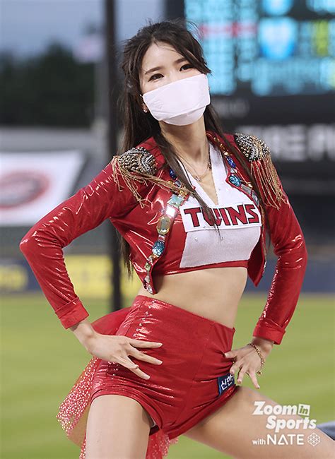 강명호ㅣ 숨막히는 응원 윤소은 그래도 마스크 디스패치 뉴스는 팩트다