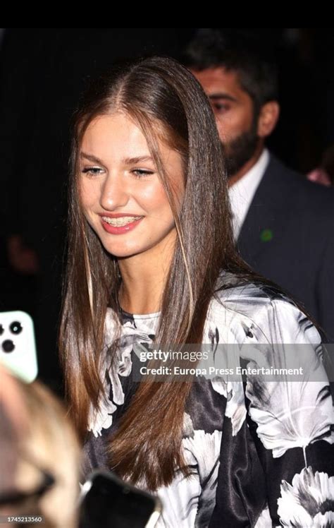 Épinglé Par Emy Styles Sur Princess Leonor Of Asturias Princesse Espagne