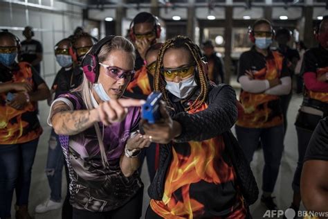 3時間に1人殺される、自衛のため銃を手にする女性たち 南ア 写真12枚 国際ニュース：afpbb News