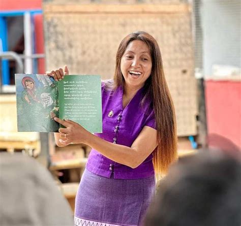 “တိုင်းရင်းသားဒေသတွေက မြေပြန့်နဲ့တန်းတူ ပြန်အခွင့်အရေးရဖို့ ပြန်လုပ်ယူရမယ်။ ဒီဘက်က လူတွေက ဖြူစင