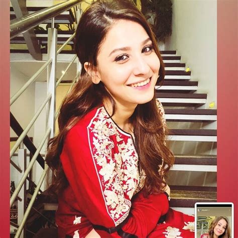Pin On Hina Altaf Beautiful Blonde Girl Blonde Girl Beautiful Blonde