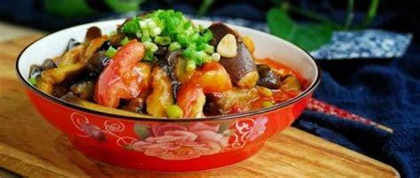 每日一菜 西红柿烧茄子长茄子鸡精白醋