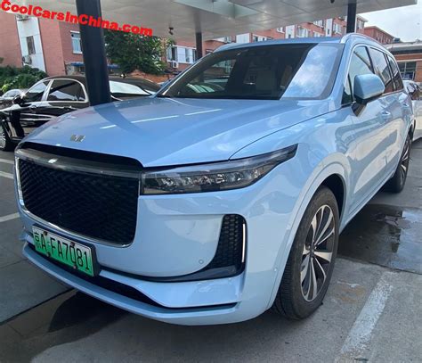 Li One Is A Large And Advanced Chinese Erev Suv