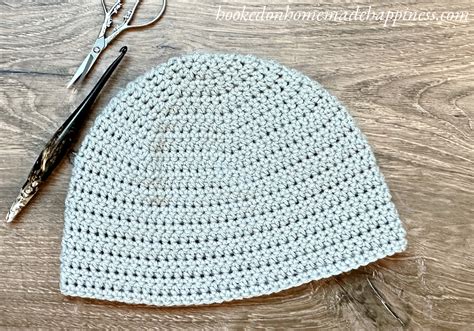 Easy Beanie Crochet Pattern Hooked On Homemade Happiness