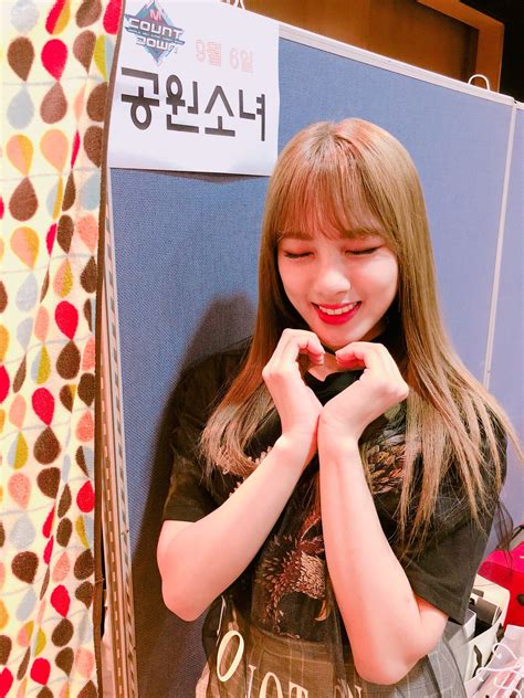 공원소녀 Gwsn On Twitter 소소 드디어 엠카운트다운에서 첫 무대를 했어요 아직은 모든게 신기한 것