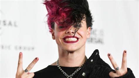 Yungblud Debuts New Unicorn Hair Inspired By Trix Yogurt Alt 991