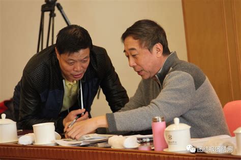 民革榜样人物扎根人民的艺术家冯巩 民革 新浪新闻