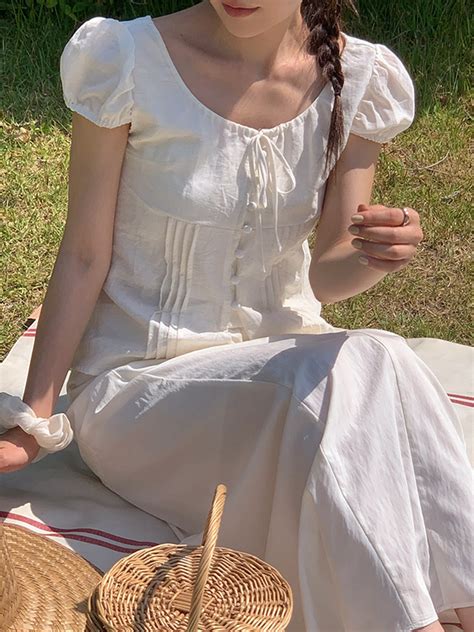 프렌치오브 Made 베르니 린넨 리본 퍼프 반팔 여름 블라우스 2color