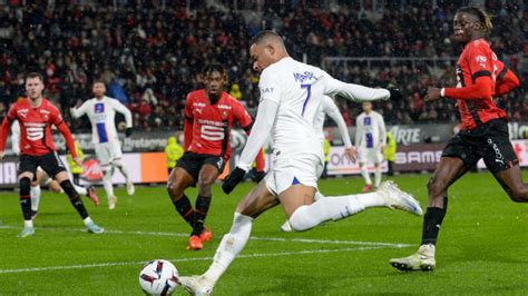 Repóker de Mbappé marca 5 goles en el triunfo del PSG ante el Pays de