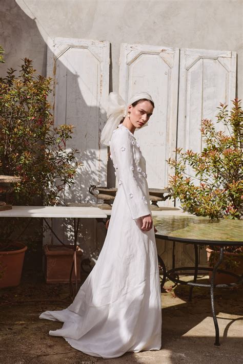 Vestidos De Novia 2025 El Retorno Del Boho El Brillo De Las