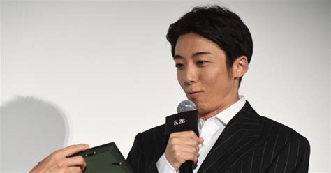 高橋一生、荒木飛呂彦からプレゼントに喜び爆発 「人知れず家で泣きます」｜シネマトゥデイ