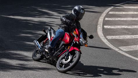 Présentation Cb125f 125 Cm3 Gamme Motos Honda