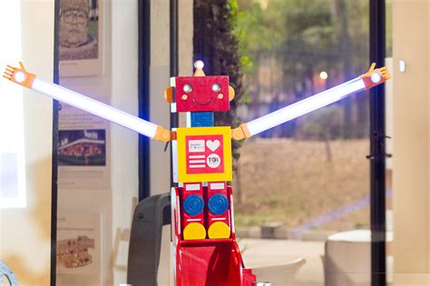 Toi Robot® En La Estimulación Multisensorial Toi Robot