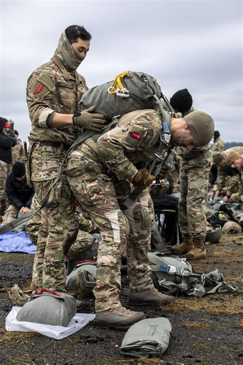 Special Forces Operators With Canadian Special Operations Regiment