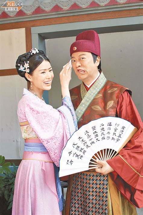 胡杏兒讚男友放開懷抱 東方日報