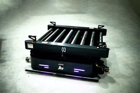 Autonomous Mobile Robots Amr 1500 Kg Payload For Trolley Towing