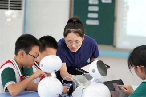 教育部发布两项指南，规范中小学人工智能教育发展 玉米小站