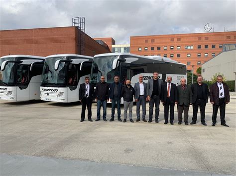Kontur Turizm Mercedes Benz Tourismo siparişinin ilk aracını teslim aldı