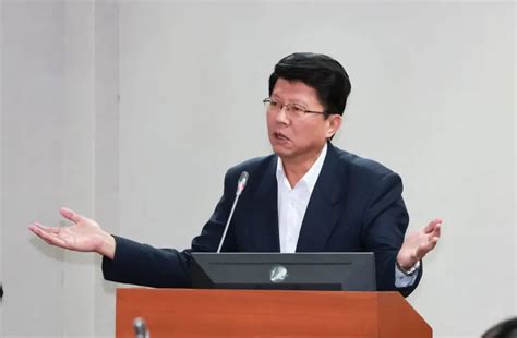 成功預言陳啟昱落跑！謝龍介再曝抽成內幕直呼：很大膽 政治快訊 要聞 Nownews今日新聞