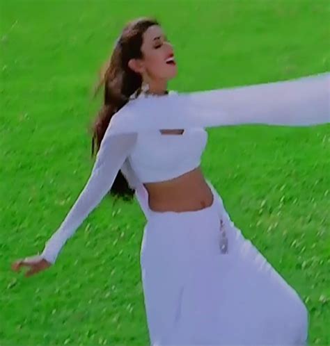 Deepti Bhatnagar Hot Navel Pics4