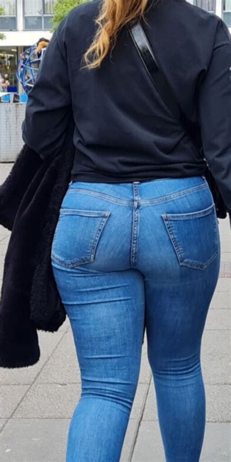 Girl With A Nice Tight Booty In Tight Jeans Walking Tight Jeans Forum