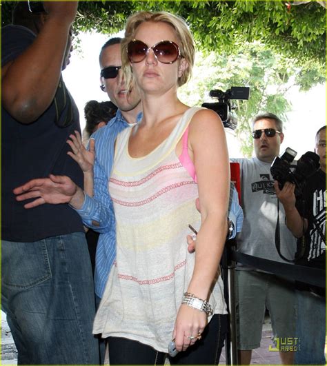 Britney Spears Breaks The Ice Cream Photo 1469771 Britney Spears