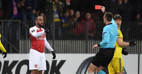 Emery Reveals What He Said To Lacazette After Sending Off Football365