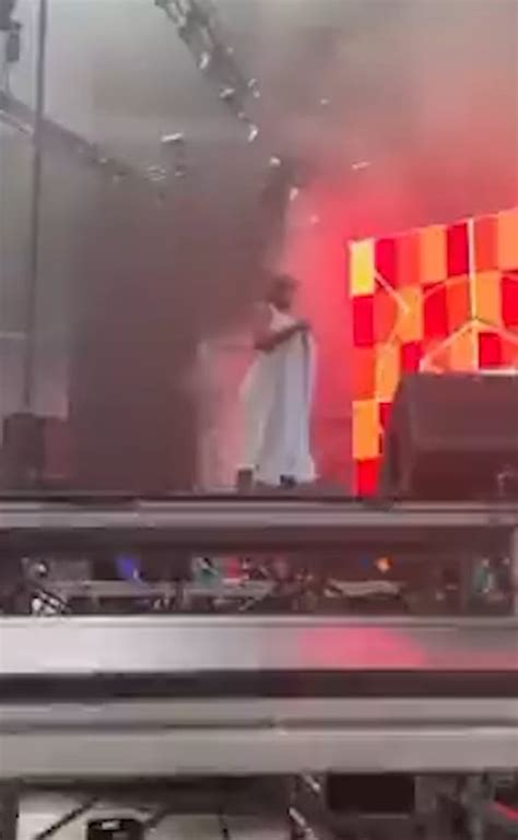 Sexyy Red Doing A Sound Check In Her Nightgown 😆 Rhiphopstillalive