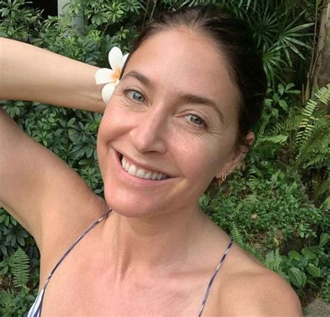Bikini News Daily Lisa Snowdon Is Known For Traveling The Globe As