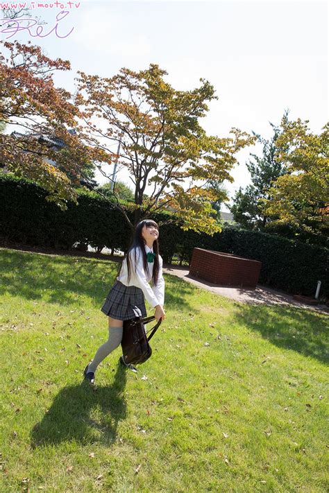 Rei Kuromiya Rasianschoolgirl