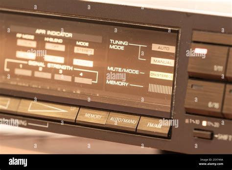 Detailed Examination Of A Vintage Radio With A Focus On Its Preset