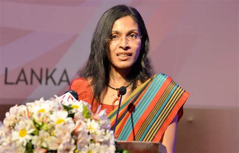 මහාචාර්ය නීලිකා මලවිගේ ජාත්‍යන්තර බෝවන රෝග සංගමයේ සභාපති පුටුවට The