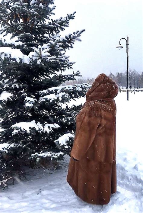 Pin By Antoine Vd On Bontjas Fur Coat Fashion Fur