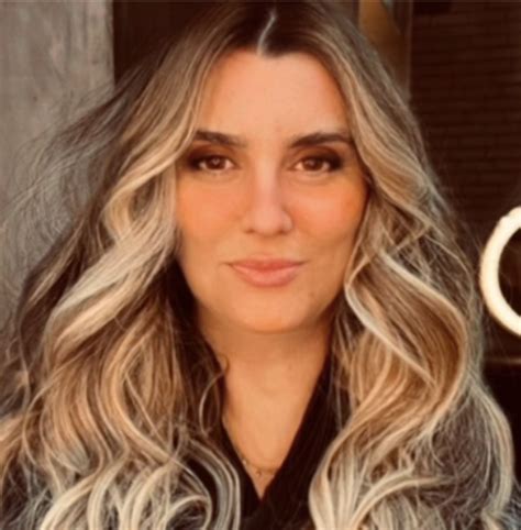 Andrezza Cintra Medium