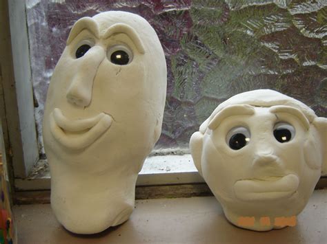 Puppet Heads From Model Magic