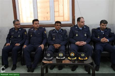 خبرگزاری حوزه تصاویر دیدار فرمانده پایگاه ششم شکاری با امام جمعه بوشهر