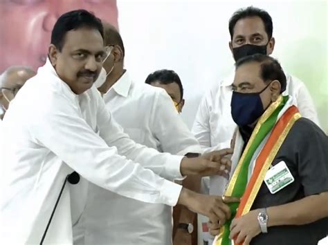 Eknath Khadse Joins Ncp In Presence Of Sharad Pawar