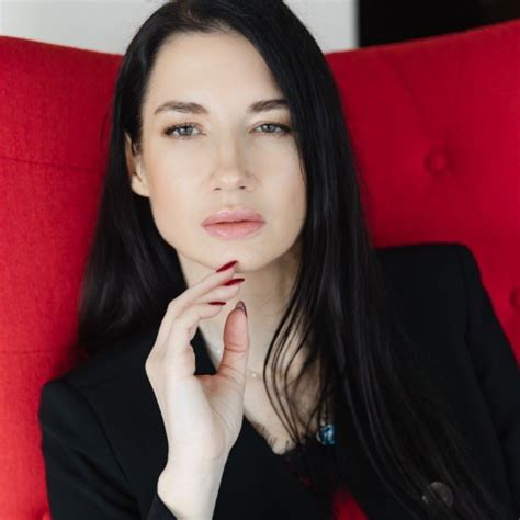 Oksana Golovina Ceo Founder Warp Linkedin