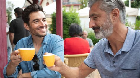 Exploring Bi Curiosity